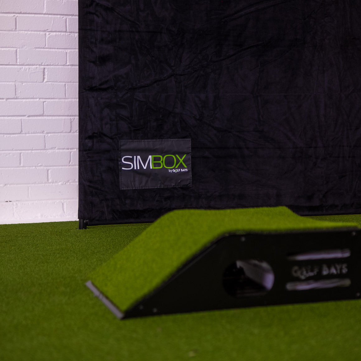 GolfBays | Custom Golf Simulators & Enclosures For Indoor Golf